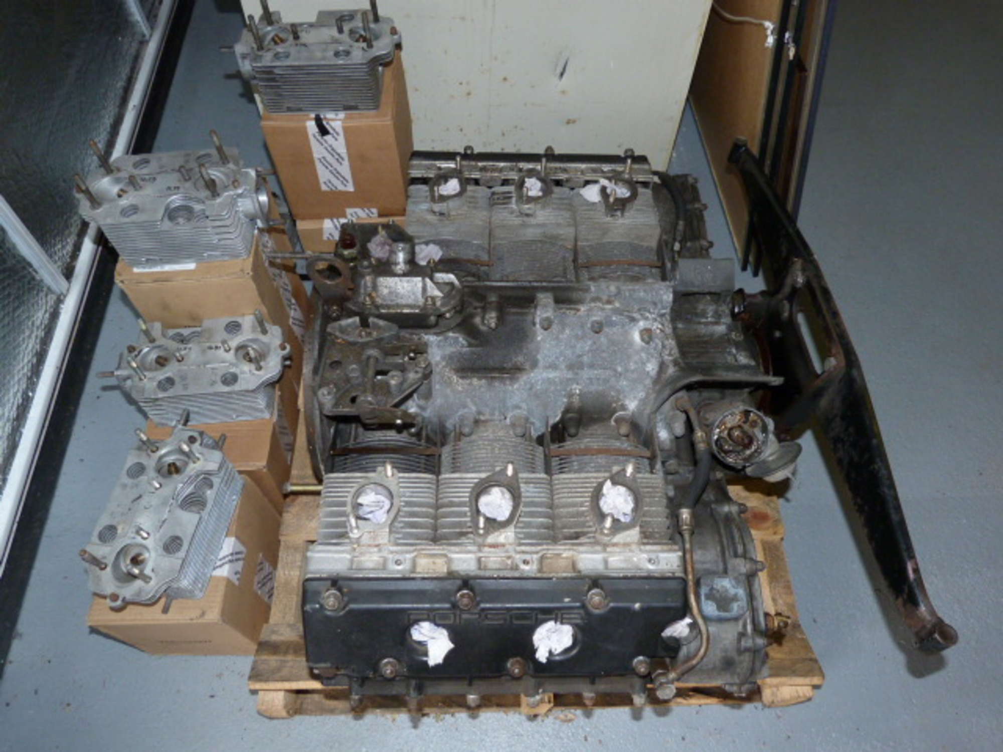 Iconic Auctioneers | Porsche 911 2.7 litre engine.-Sold