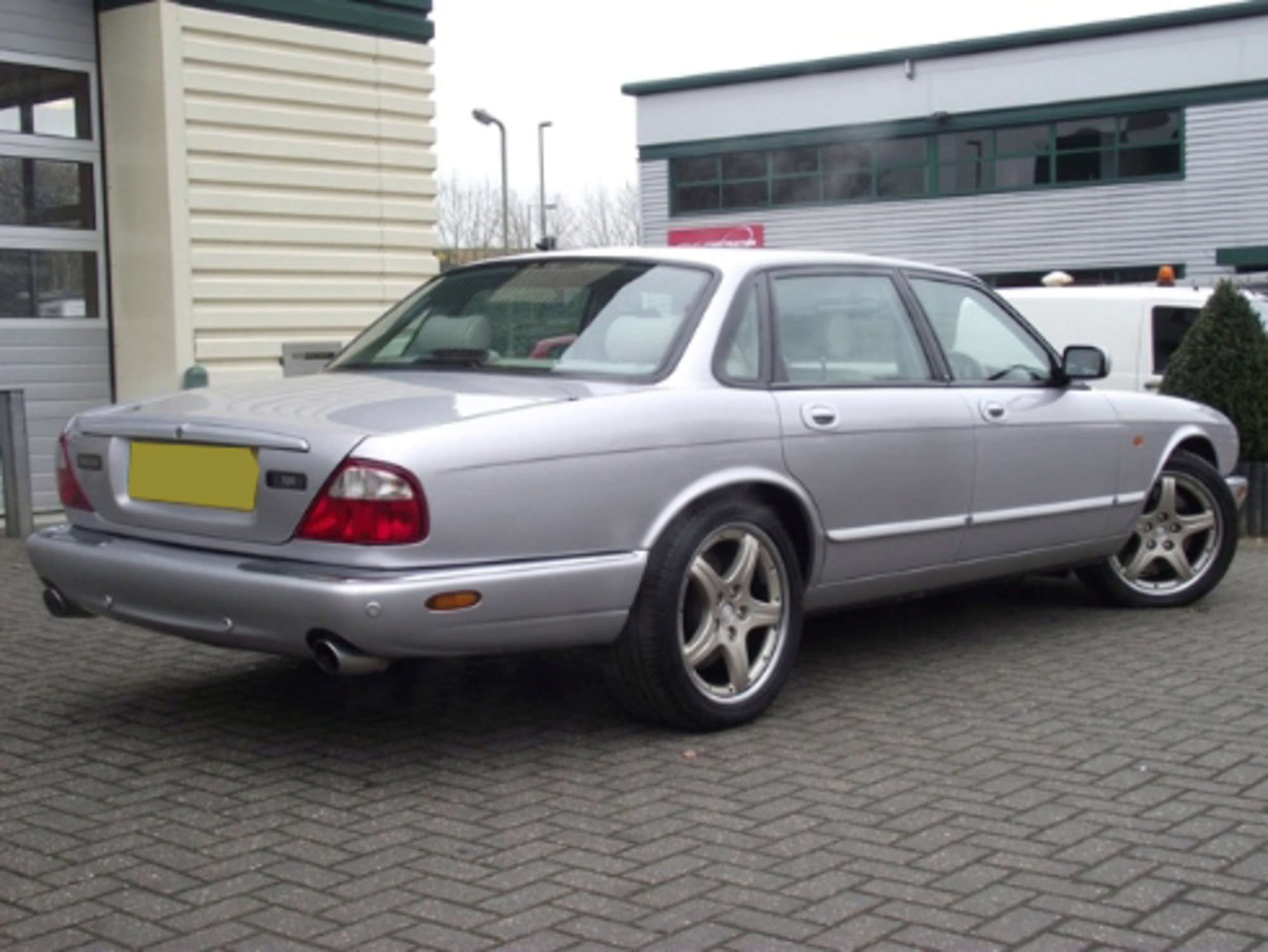 Jaguar xjr performance store