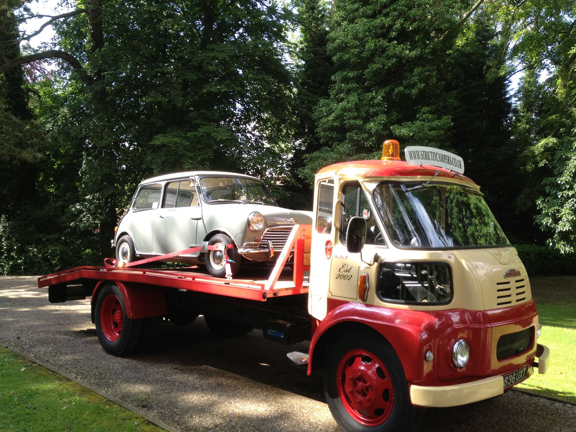 Iconic Auctioneers | 1961 Austin FG 700 Transporter Truck-Auction Lot