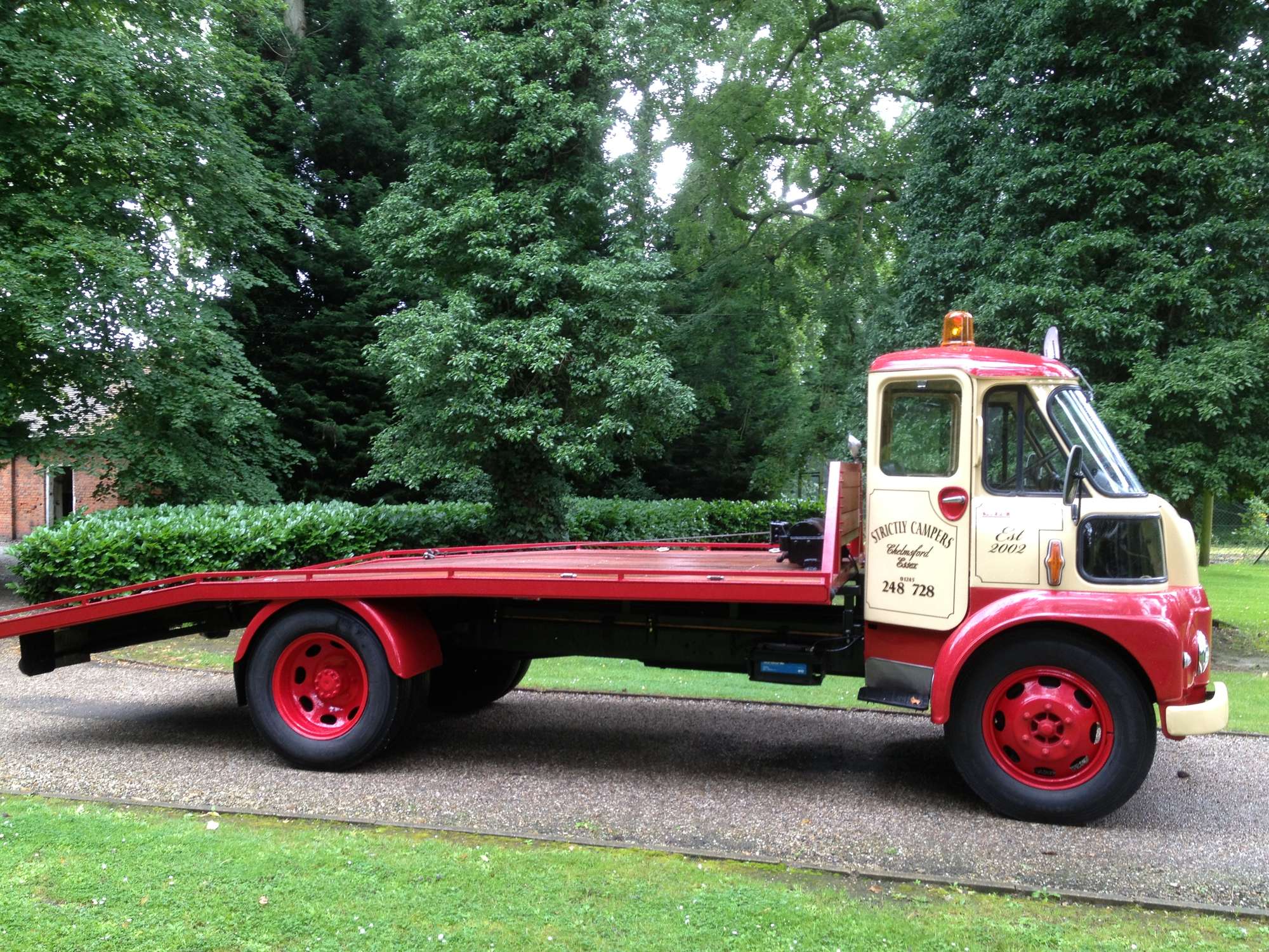 Iconic Auctioneers | 1961 Austin FG 700 Transporter Truck-Auction Lot