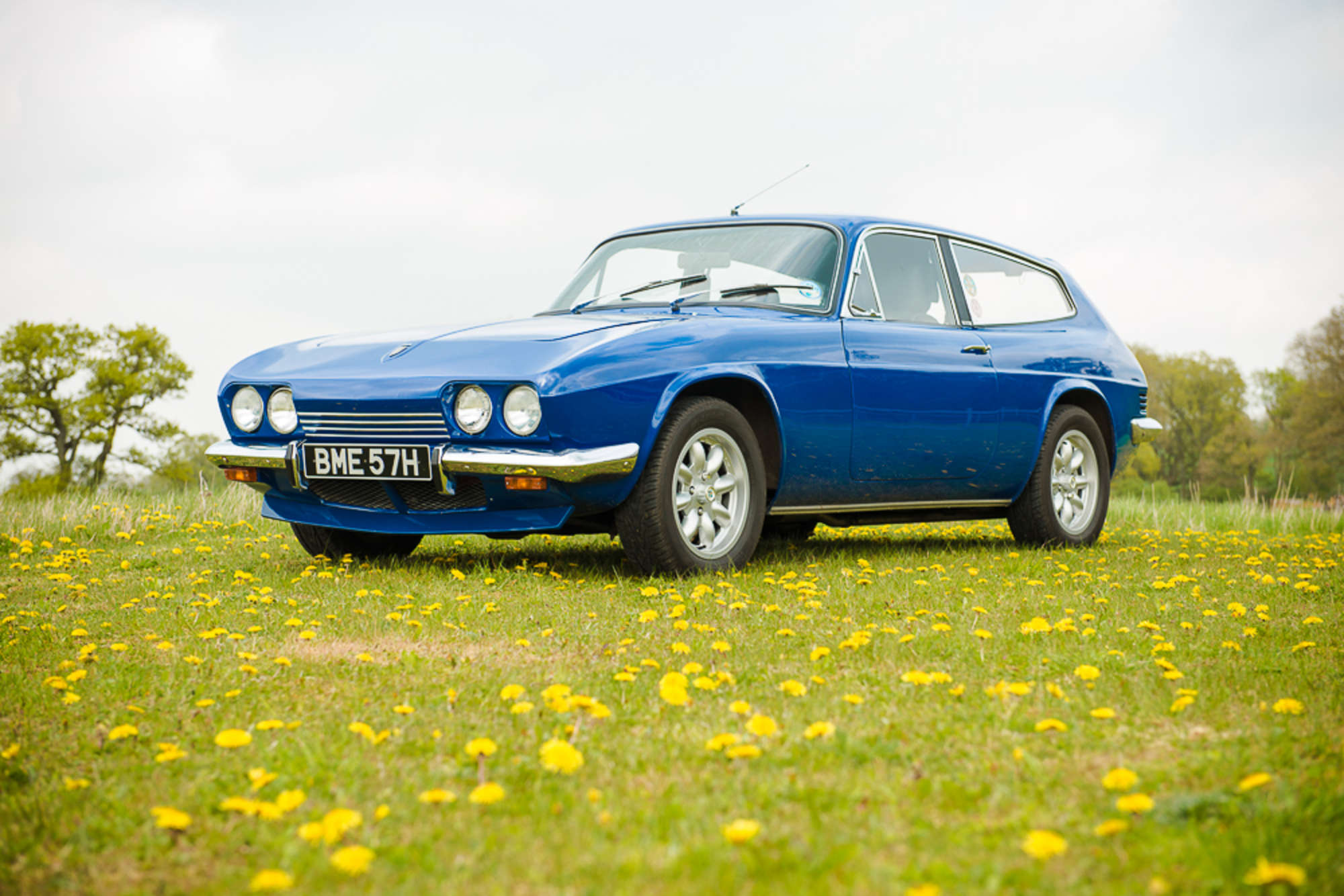 Iconic Auctioneers | 1970 Reliant Scimitar GTE SE5-Sold