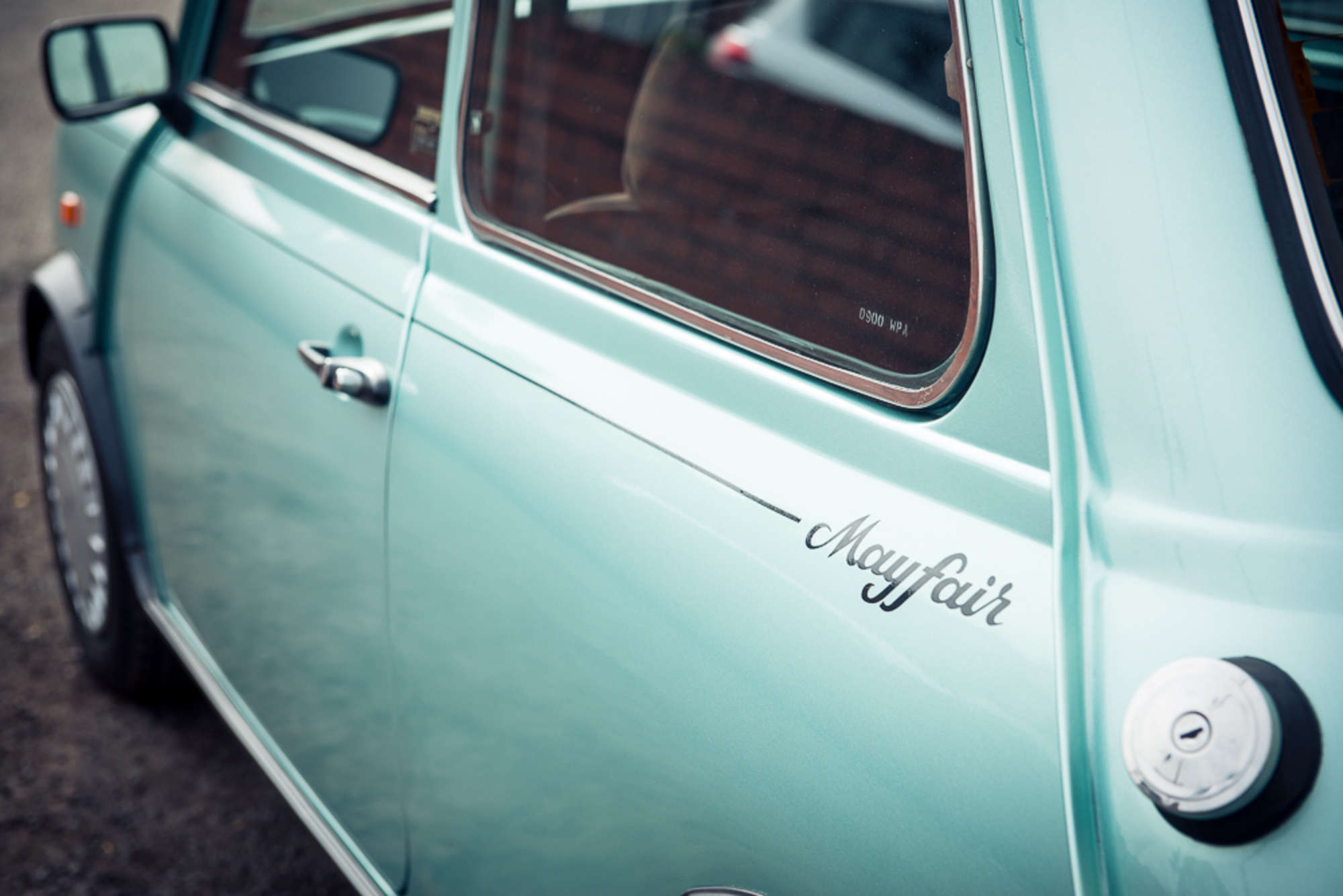 Iconic Auctioneers | 1986 Mini Mayfair Limited Edition Auto-Sold