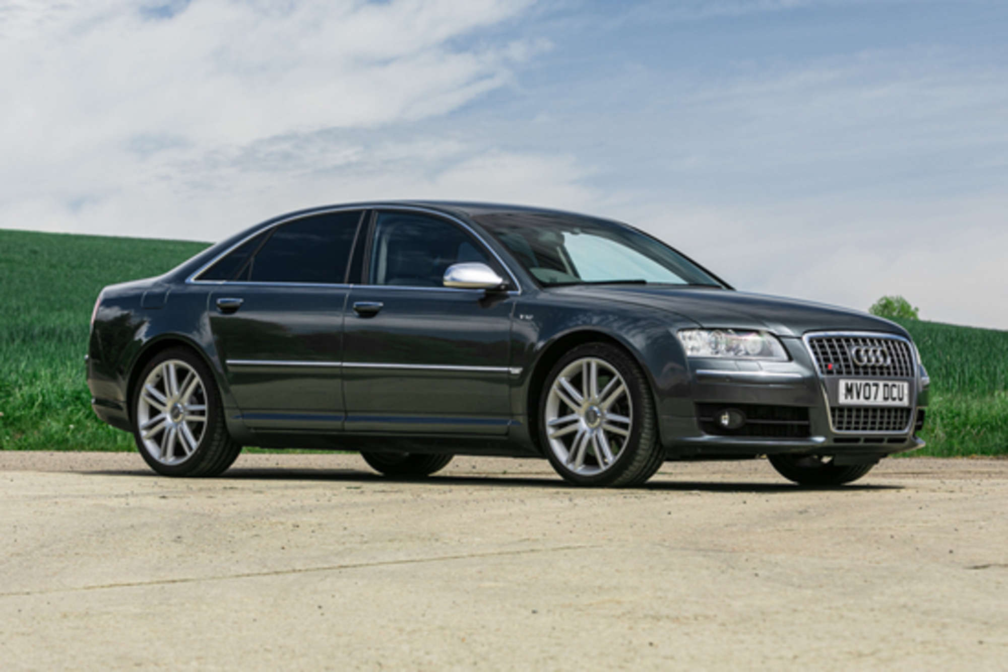 Iconic Auctioneers | 2007 Audi Quattro S8 V10 5.2 Saloon-Sold