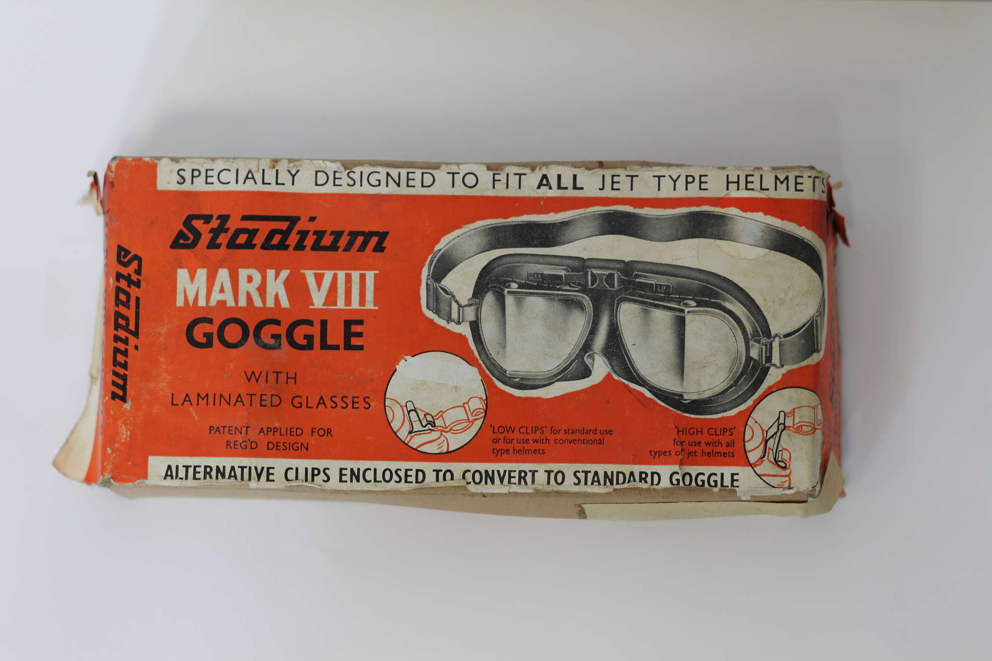 Iconic Auctioneers | 60's Stadium MkVIII Flying Goggles-Sold