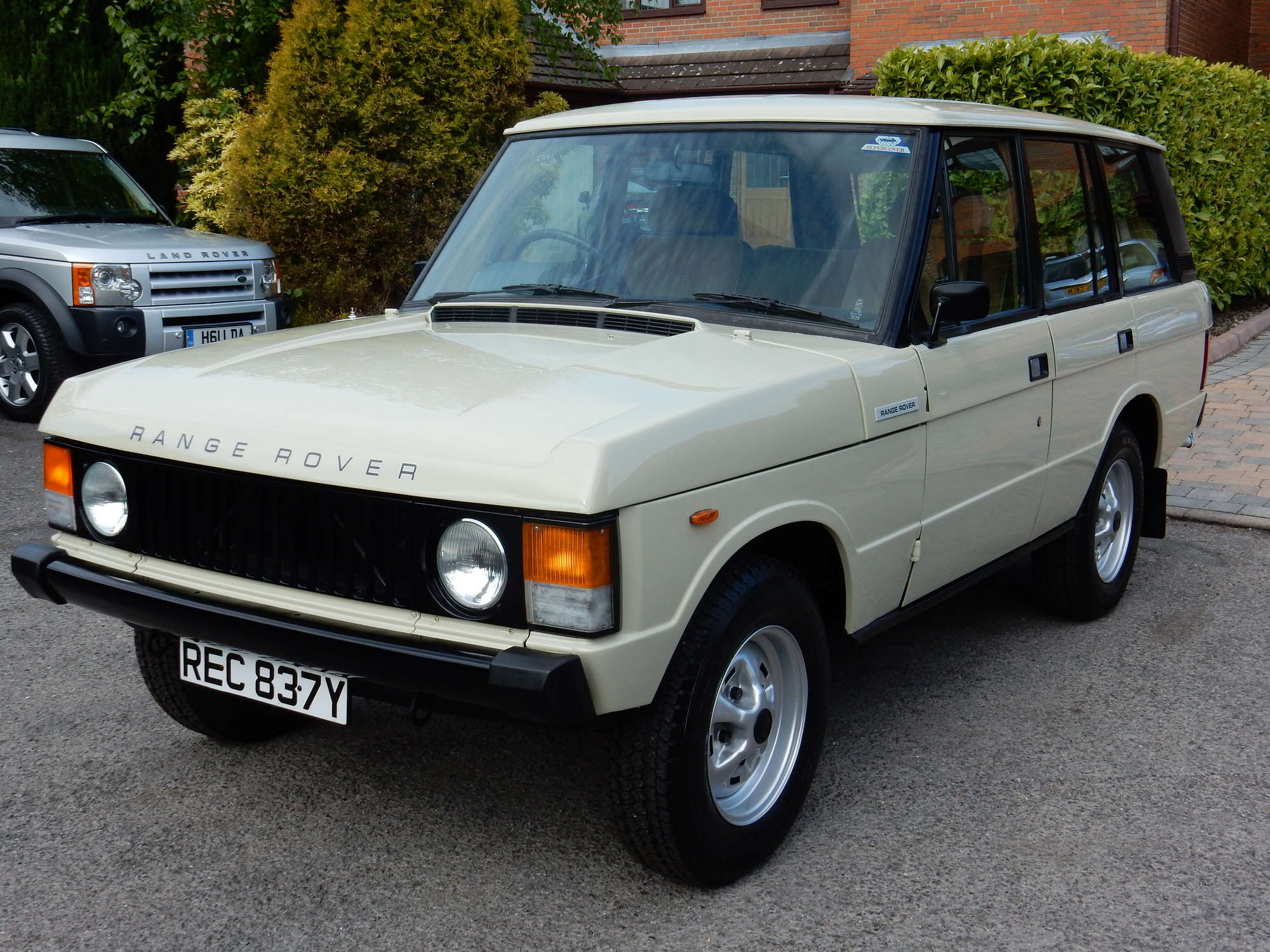 Iconic Auctioneers | 1982 Range Rover 3.5 V8-Auction Lot