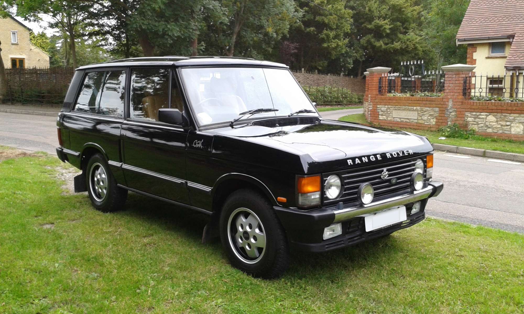 Iconic Auctioneers | 1991 Range Rover CSK-Auction Lot