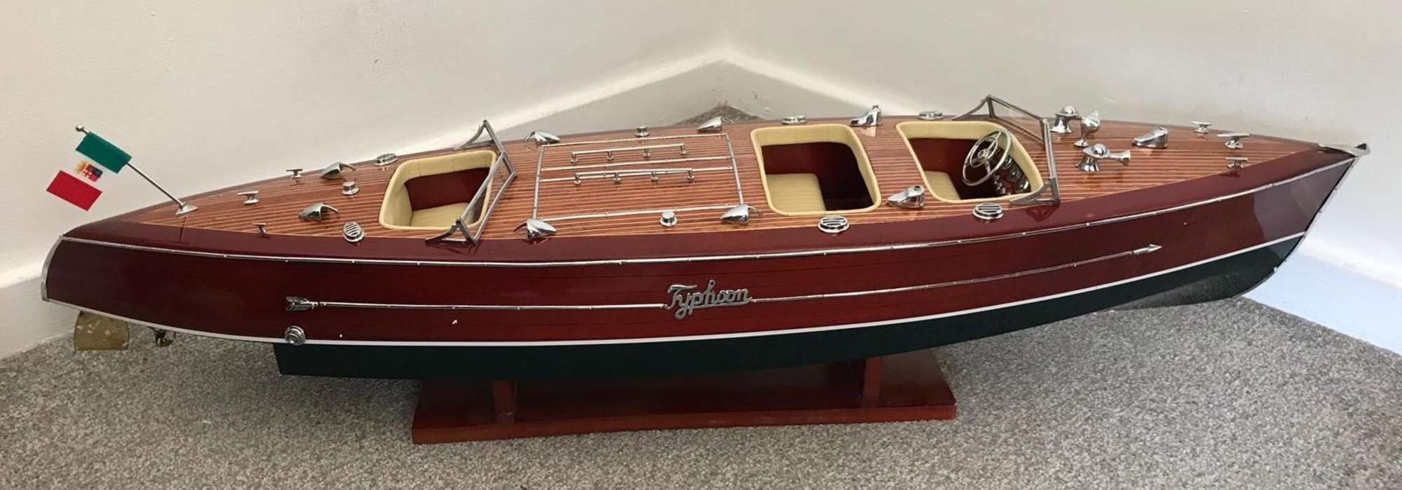Iconic Auctioneers | Riva Special Scale Model Boat-Sold