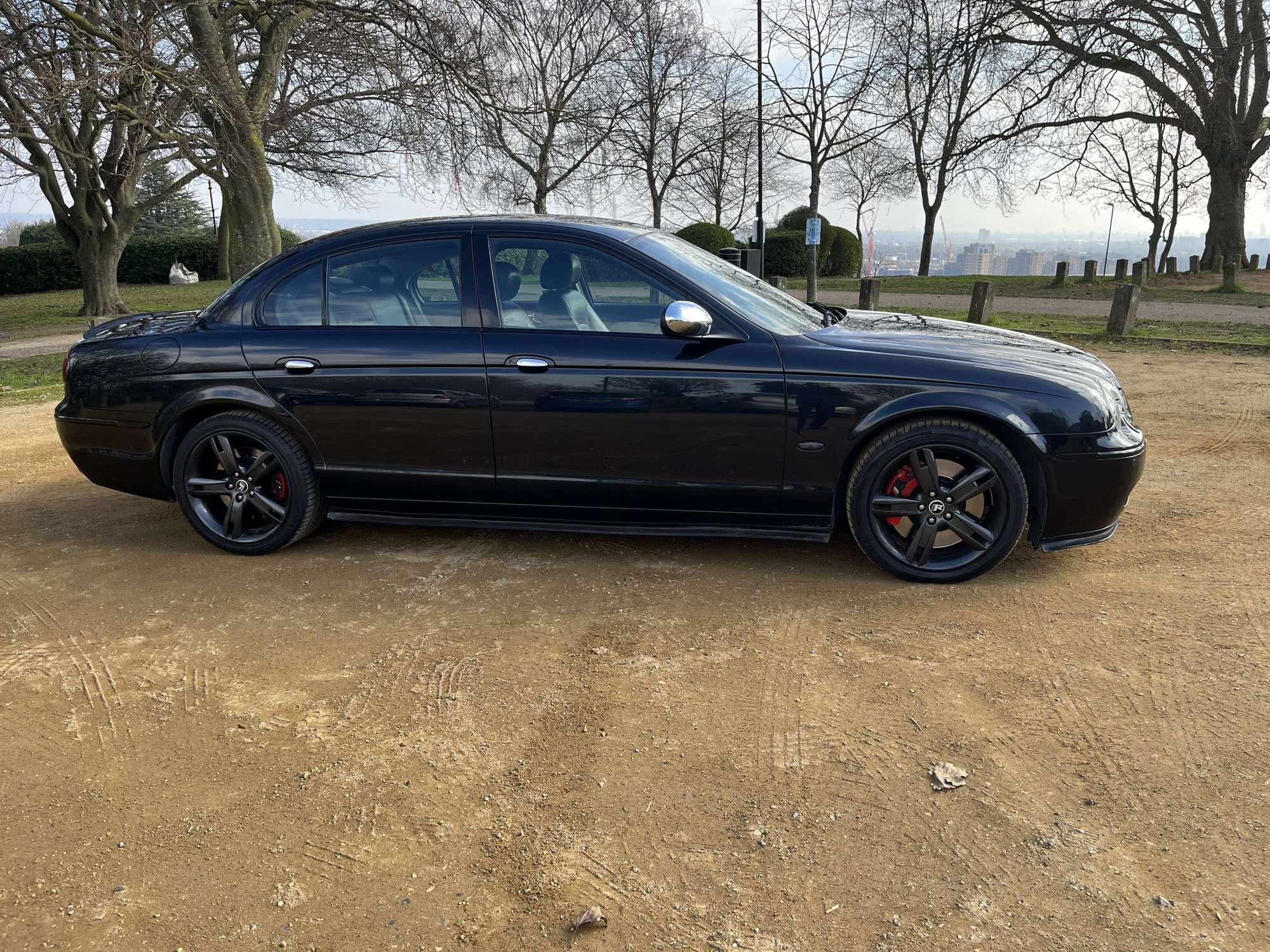 Iconic Auctioneers | 2006 Jaguar S-Type R Saloon-Sold