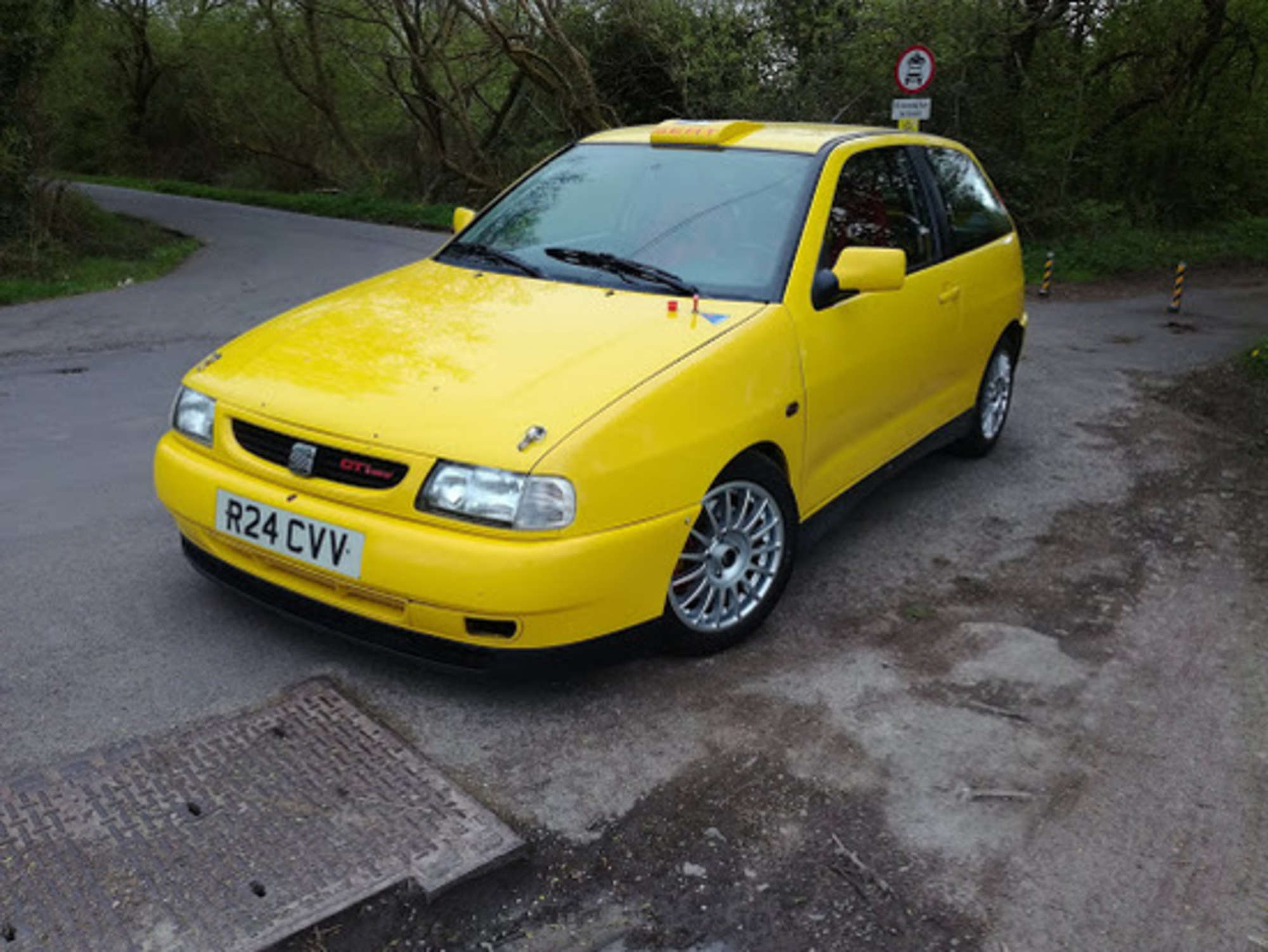 Iconic Auctioneers | 1998 Seat Ibiza Cupra GTi 16V Rally/Recce car ...