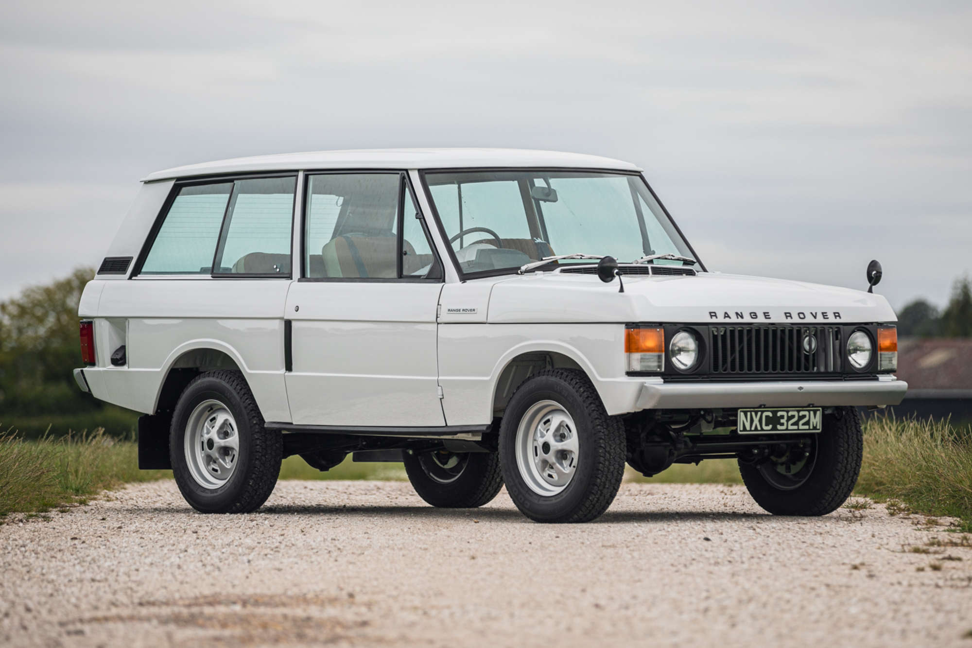 Iconic Auctioneers | 1973 Range Rover Suffix-B-Auction Lot