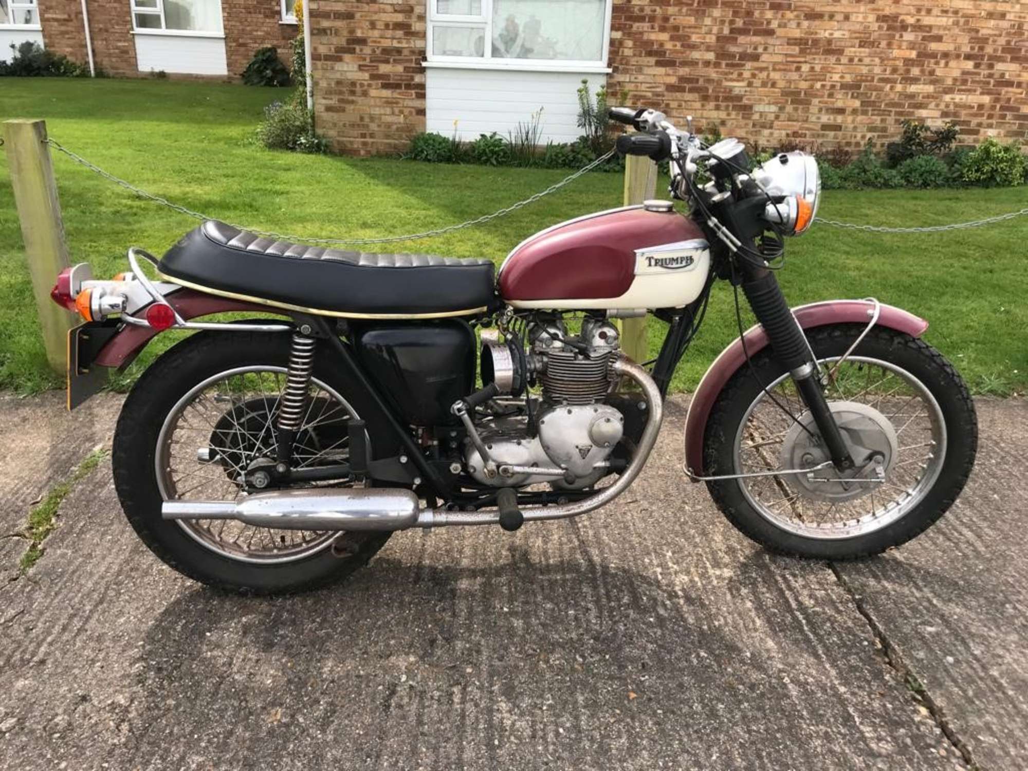 Iconic Auctioneers | 1972 Triumph T100R Daytona 490cc-Sold